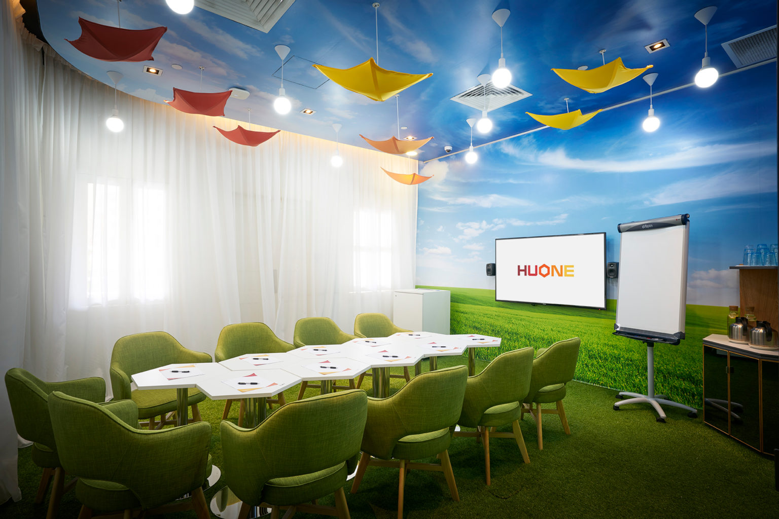 Cloud Room - HUONE Singapore