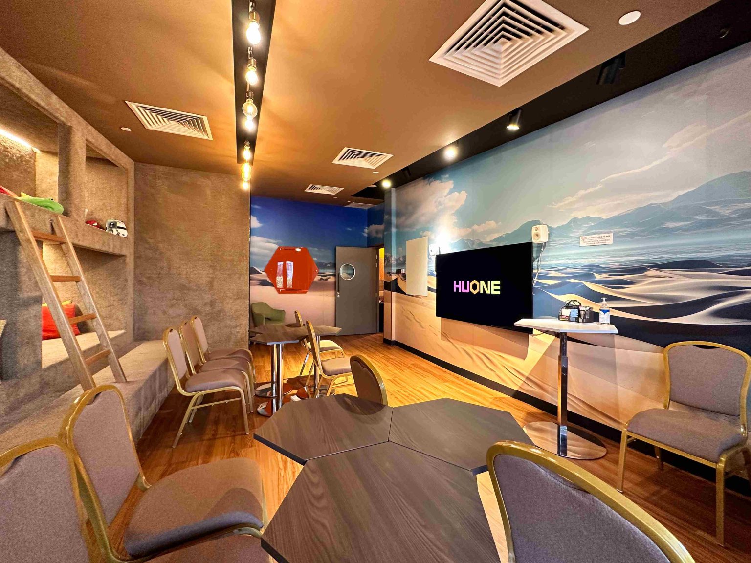 Sandbox Room - HUONE Singapore